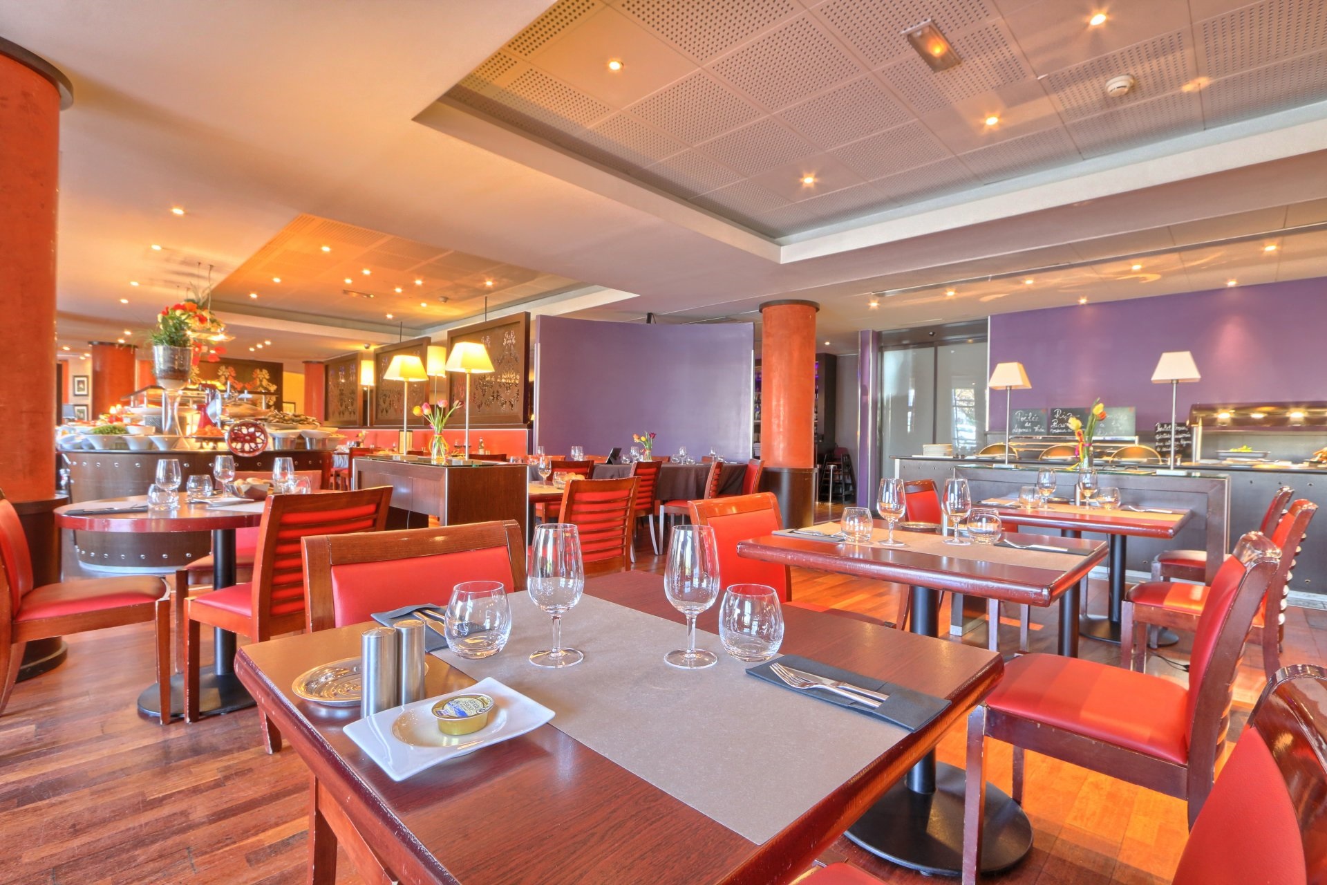 Reapertura oficial del restaurante Golden Tulip en Roissy - Grand ...